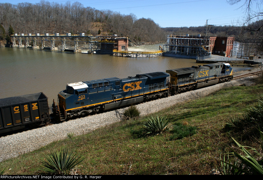 813 - U18627 passes by on a sunny, WARM (at last) spring day